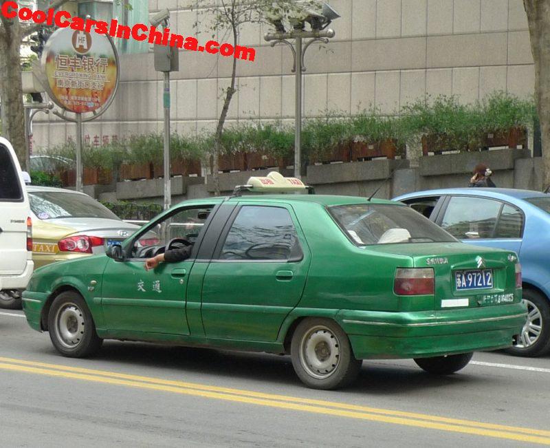 Citroen Elysee VIP Long-wheelbase Taxi In Nanjing - CoolCarsInChina.com