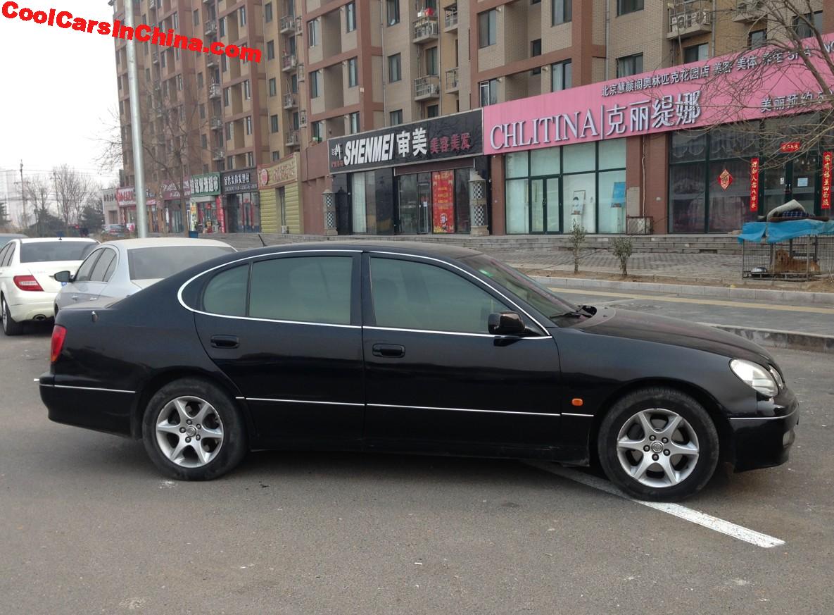 Lexus GS300 Is A Pretty Japanse Sedan In China - CoolCarsInChina.com